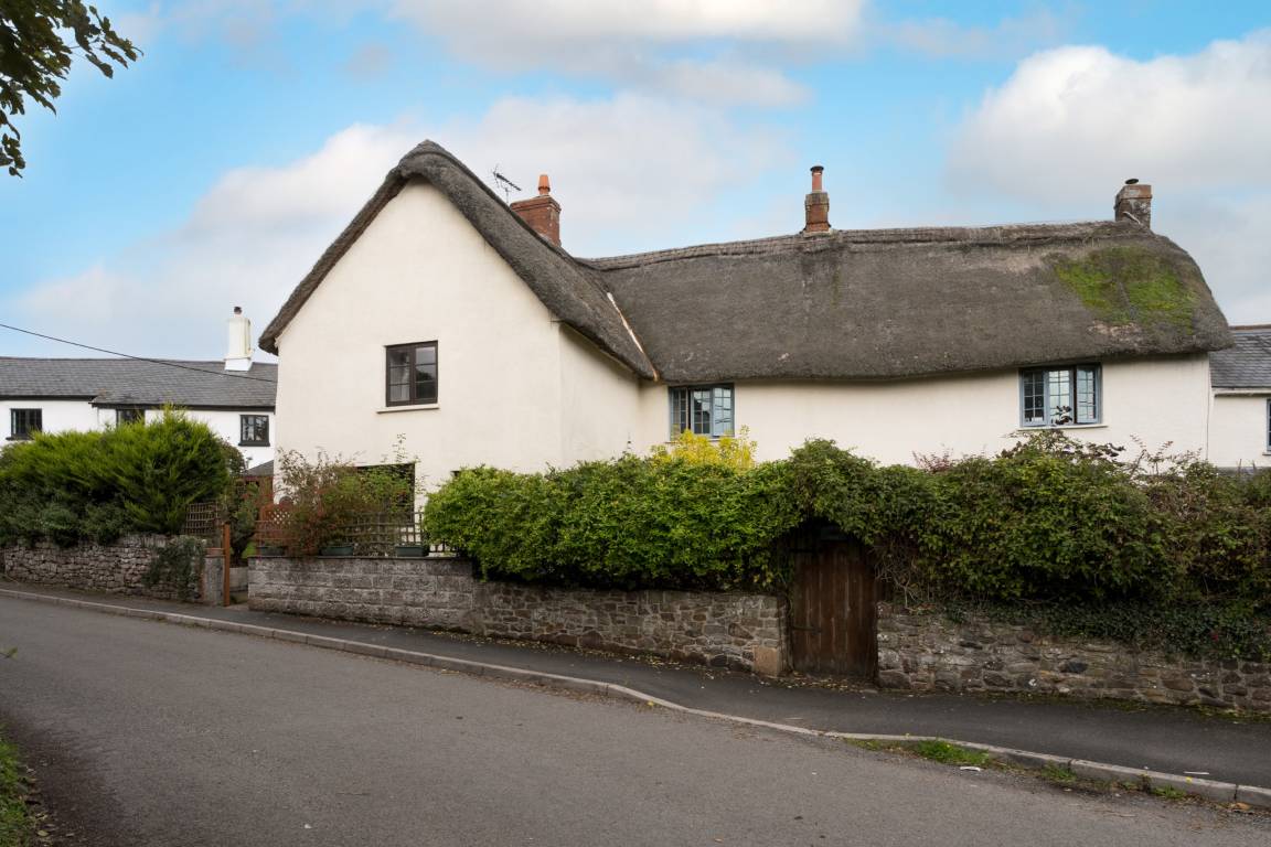 200 M² Cottage ∙ 4 Bedrooms ∙ 7 Guests - Okehampton