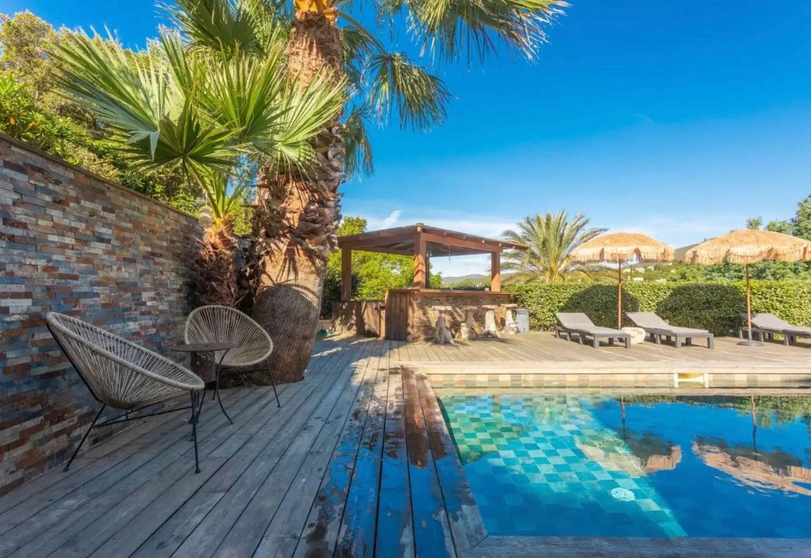 16 M² Chambre D'hôtes ∙ 1 Chambre ∙ 2 Personnes - Saint-Tropez