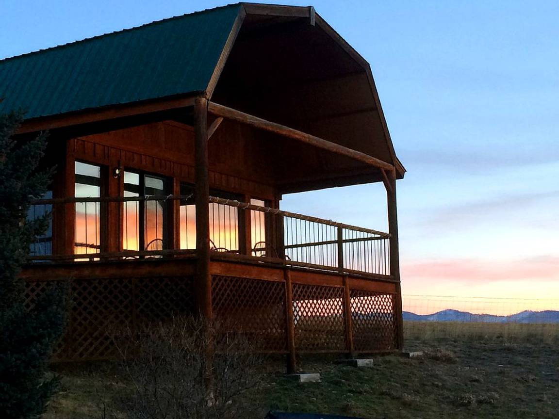 House ∙ 1 Bedroom ∙ 6 Guests - Corvallis, MT