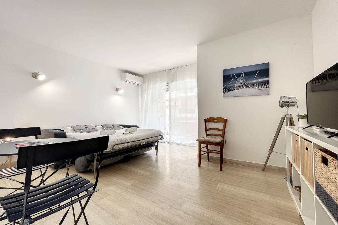 27 M² Studio Flat ∙ 2 Guests - Antibes