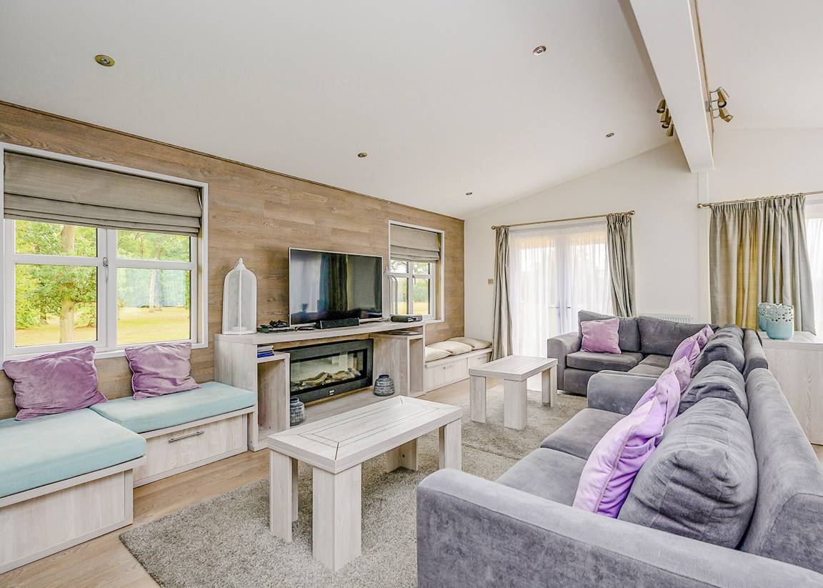Chalet ∙ 3 Bedrooms ∙ 4 Guests - Suffolk