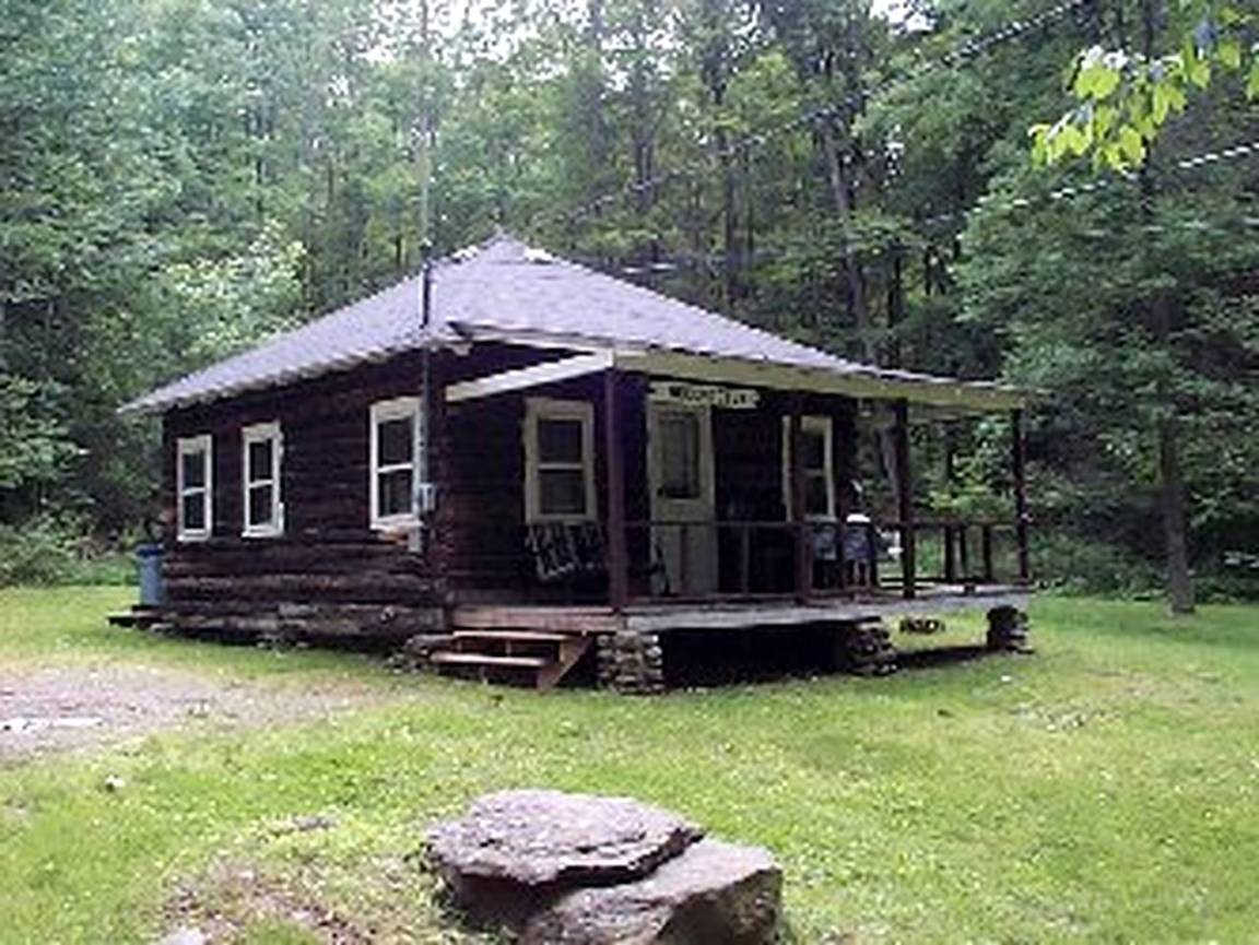 House ∙ 2 Bedrooms ∙ 5 Guests - Harveys Lake, PA