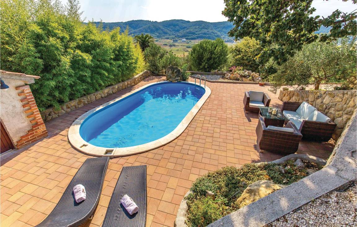 122 M² Ferienwohnung ∙ 3 Schlafzimmer ∙ 6 Gäste - Lopar