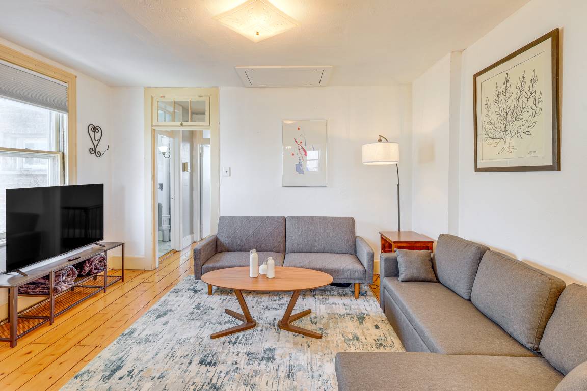 74 M² Apartment ∙ 1 Bedroom ∙ 4 Guests - Schenectady, NY