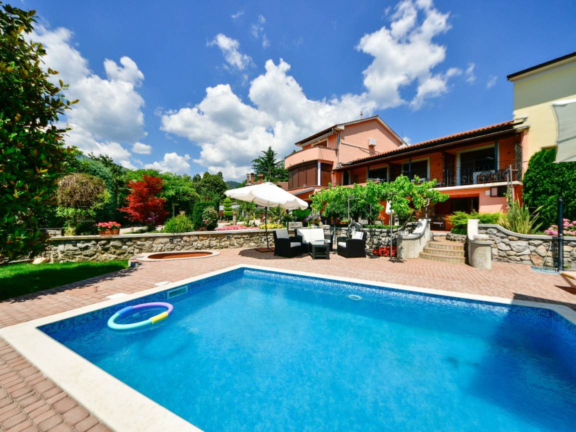 104 M² Ferienwohnung ∙ 3 Schlafzimmer ∙ 8 Gäste - Opatija