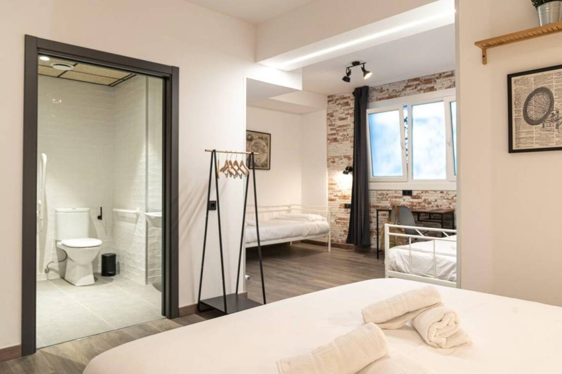 30 M² Hotel ∙ 1 Schlafzimmer ∙ 4 Gäste - Bilbao