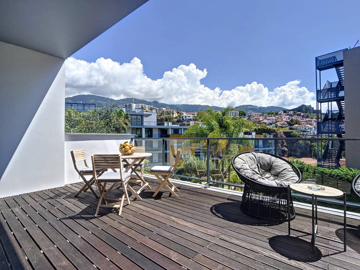 115 M² Apartamento ∙ 2 Habitaciones ∙ 6 Huéspedes - Funchal