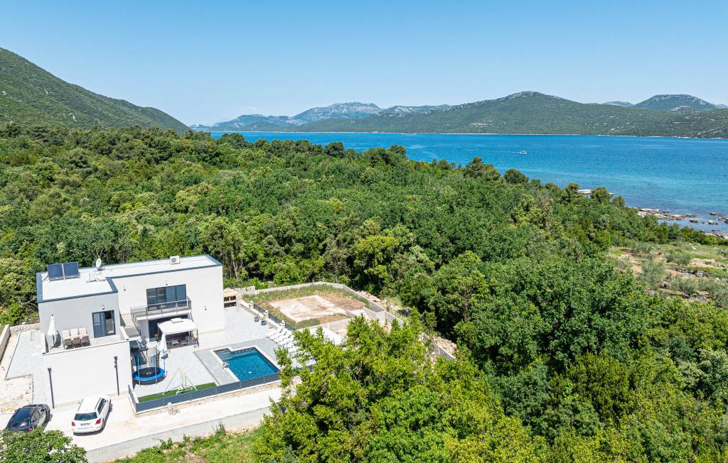 240 M² Vivenda ∙ 6 Quartos ∙ 10 Hóspedes - Ston