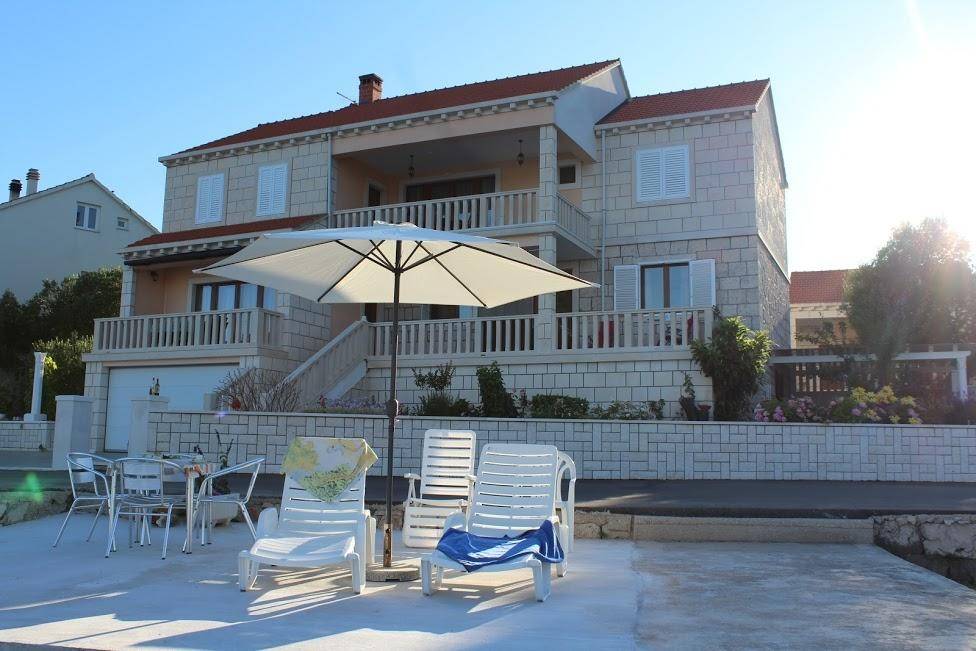 65 M² House ∙ 2 Bedrooms ∙ 4 Guests - Lumbarda