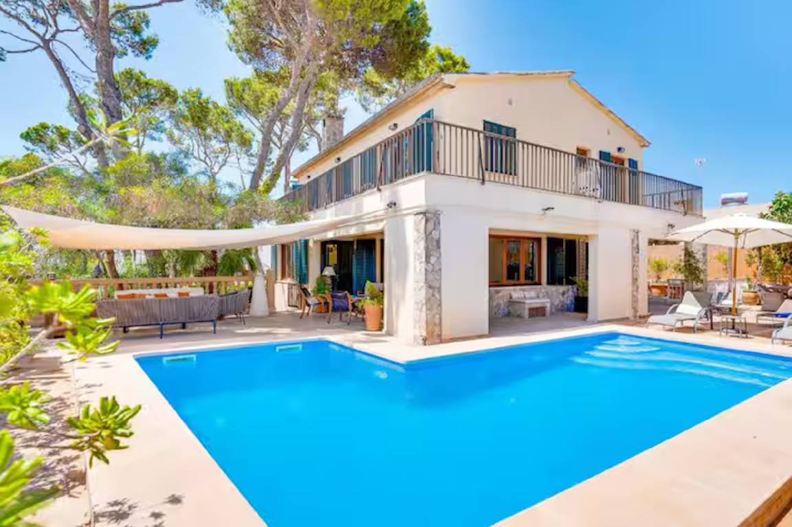 300 M² House ∙ 4 Bedrooms ∙ 7 Guests - Palma