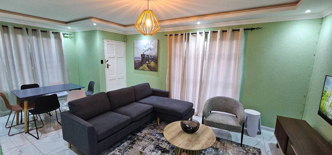 330 M² Casa Vacanza ∙ 3 Camere Da Letto ∙ 6 Ospiti - Municipalità locale di Rustenburg