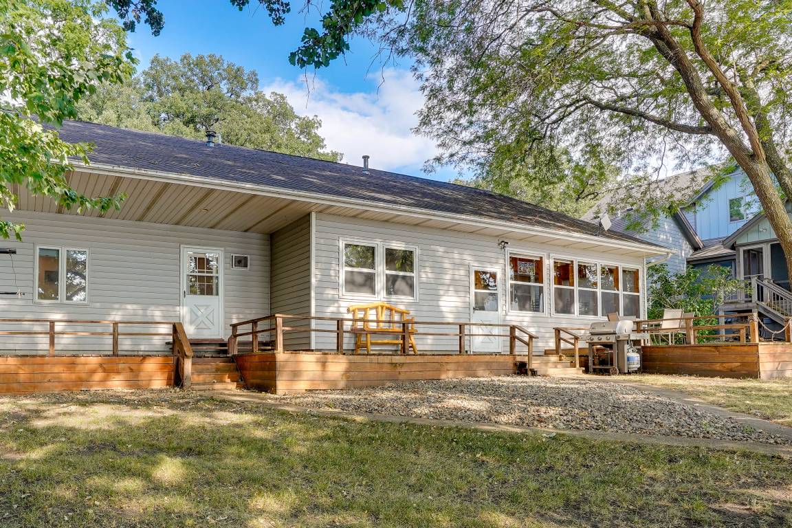 128 M² House ∙ 3 Bedrooms ∙ 8 Guests - Spirit Lake, IA