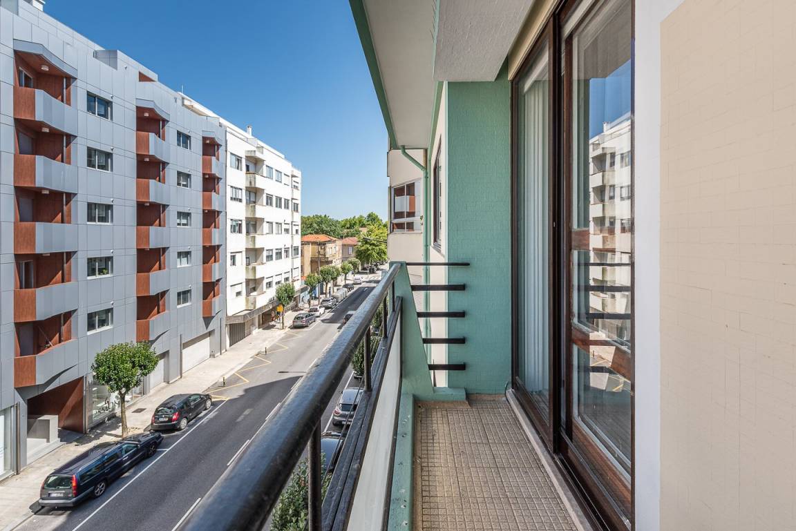 100 M² Apartment ∙ 3 Bedrooms ∙ 7 Guests - Francisco Sá Carneiro Airport Porto (OPO)