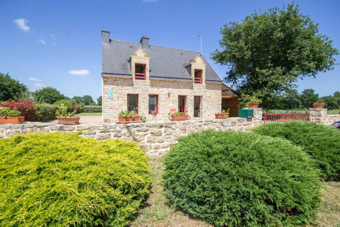 123 M² Gîte ∙ 4 Chambres ∙ 7 Personnes - Questembert