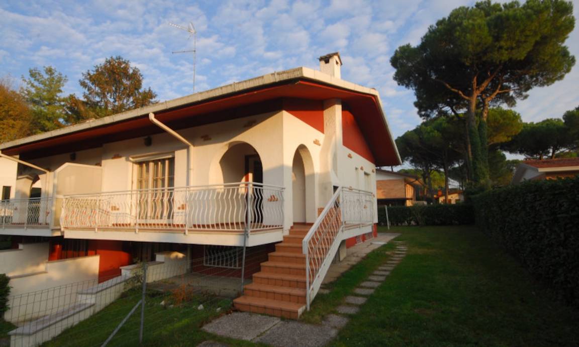 65 M² Villa ∙ 3 Slaapkamers ∙ 5 Gasten - Lignano Pineta