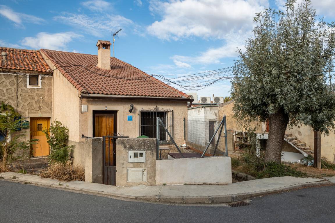 106 M² House ∙ 3 Bedrooms ∙ 6 Guests - Segovia