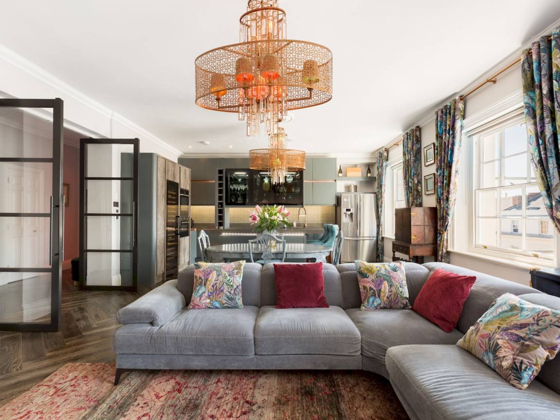 120 M² Apartment ∙ 2 Bedrooms ∙ 4 Guests - Royal Leamington Spa