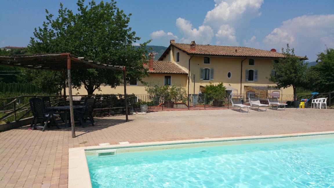 80 M² Apartment ∙ 2 Bedrooms ∙ 6 Guests - Pistoia