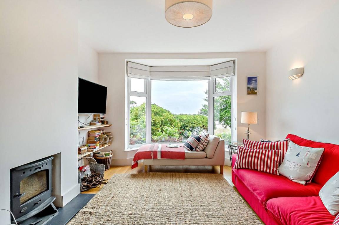 Cottage ∙ 3 Bedrooms ∙ 6 Guests - Felixstowe