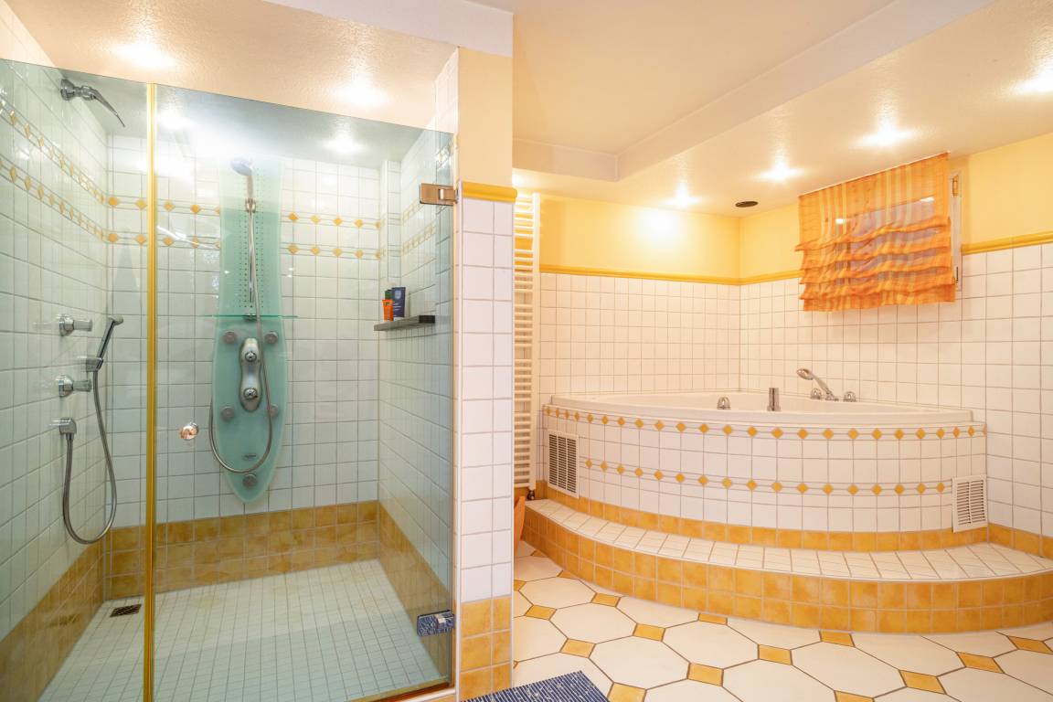 115 M² Ferienwohnung ∙ 2 Schlafzimmer ∙ 6 Gäste - Nonnenhorn