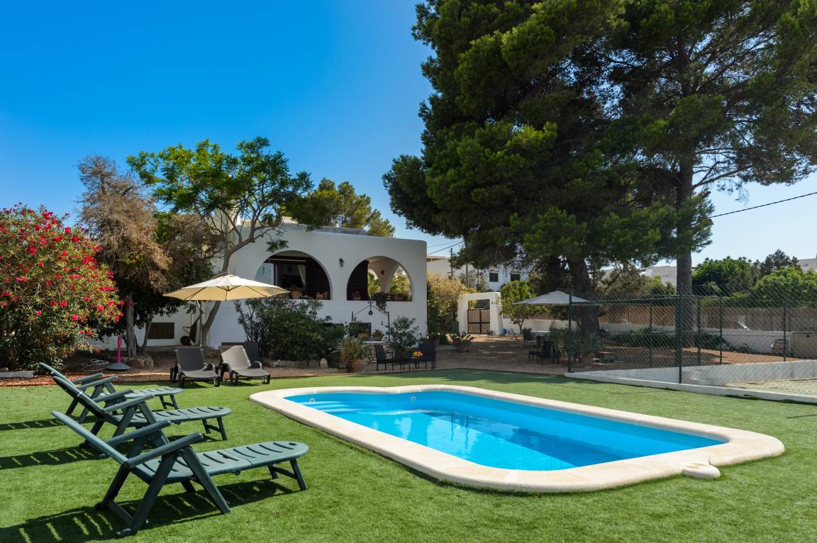 300 M² Huis ∙ 5 Slaapkamers ∙ 10 Gasten - Sant Antoni de Portmany