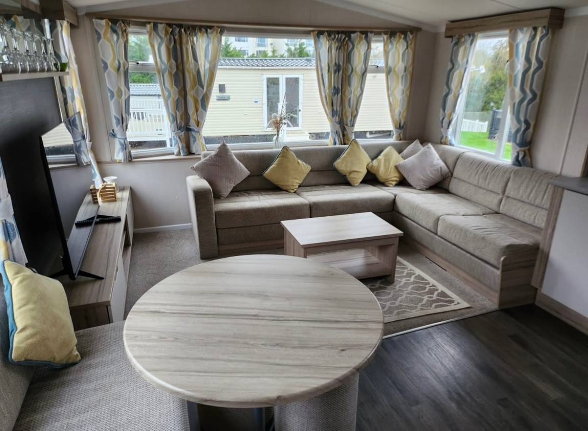 31 M² Chalet ∙ 2 Bedrooms ∙ 6 Guests - Dartmouth