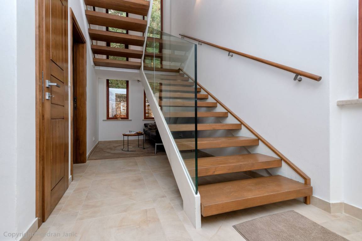 Villa ∙ 4 Habitaciones ∙ 10 Huéspedes - Jelsa