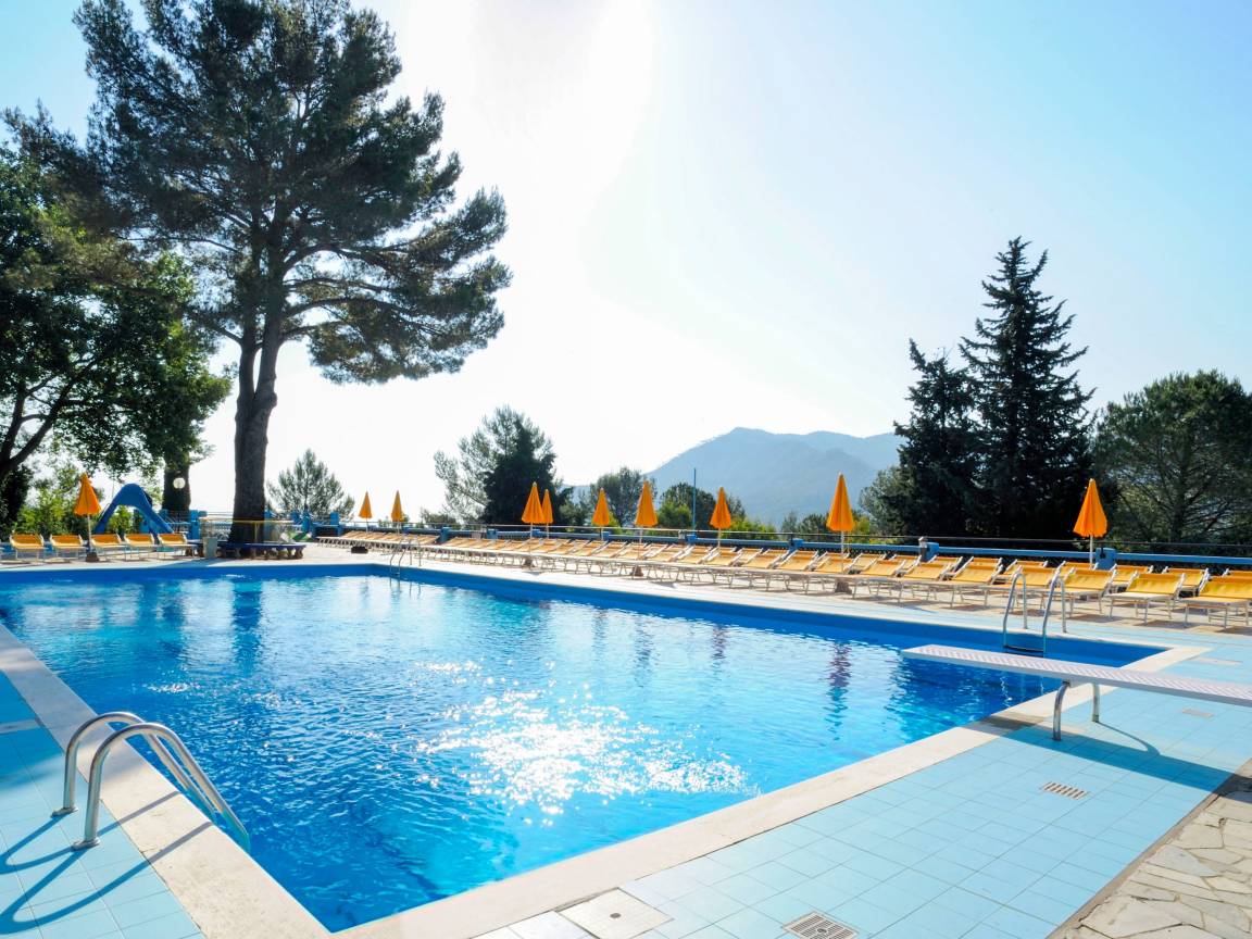 30 M² Casa Vacanza ∙ 1 Camera Da Letto ∙ 5 Ospiti - Alassio