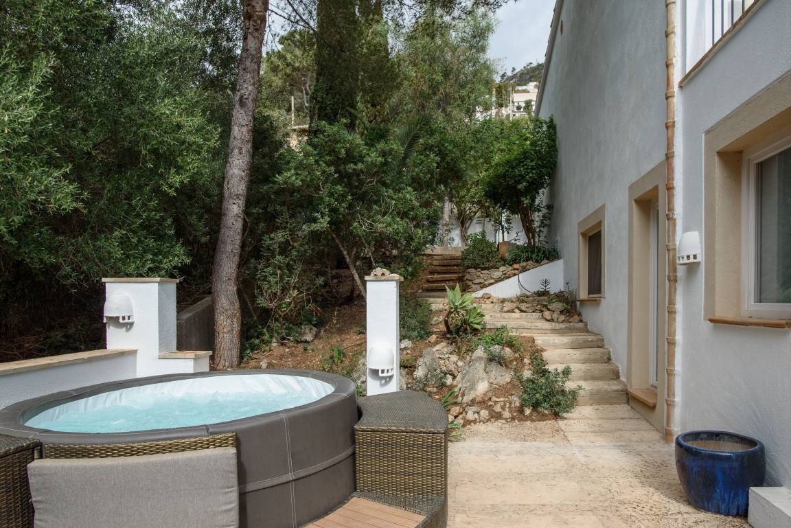 250 M² Villa ∙ 4 Bedrooms ∙ 5 Guests - Canyamel