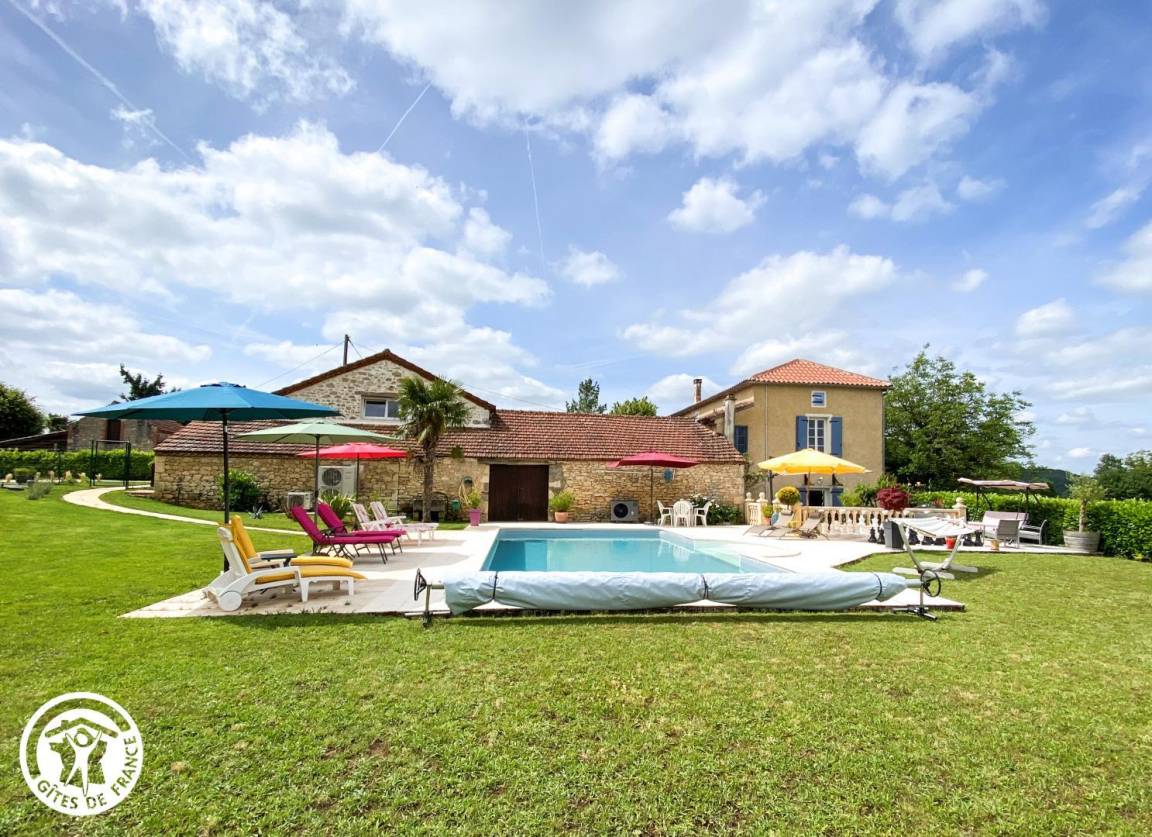 130 M² Gîte ∙ 4 Chambres ∙ 8 Personnes - Albas