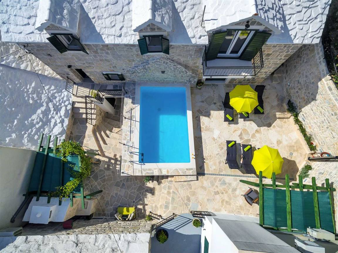 110 M² Huis ∙ 3 Slaapkamers ∙ 7 Gasten - Brela