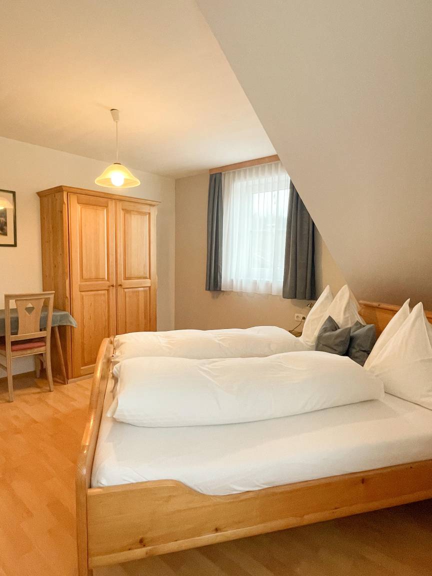 75 M² Ferienwohnung ∙ 2 Schlafzimmer ∙ 5 Gäste - Spital am Pyhrn