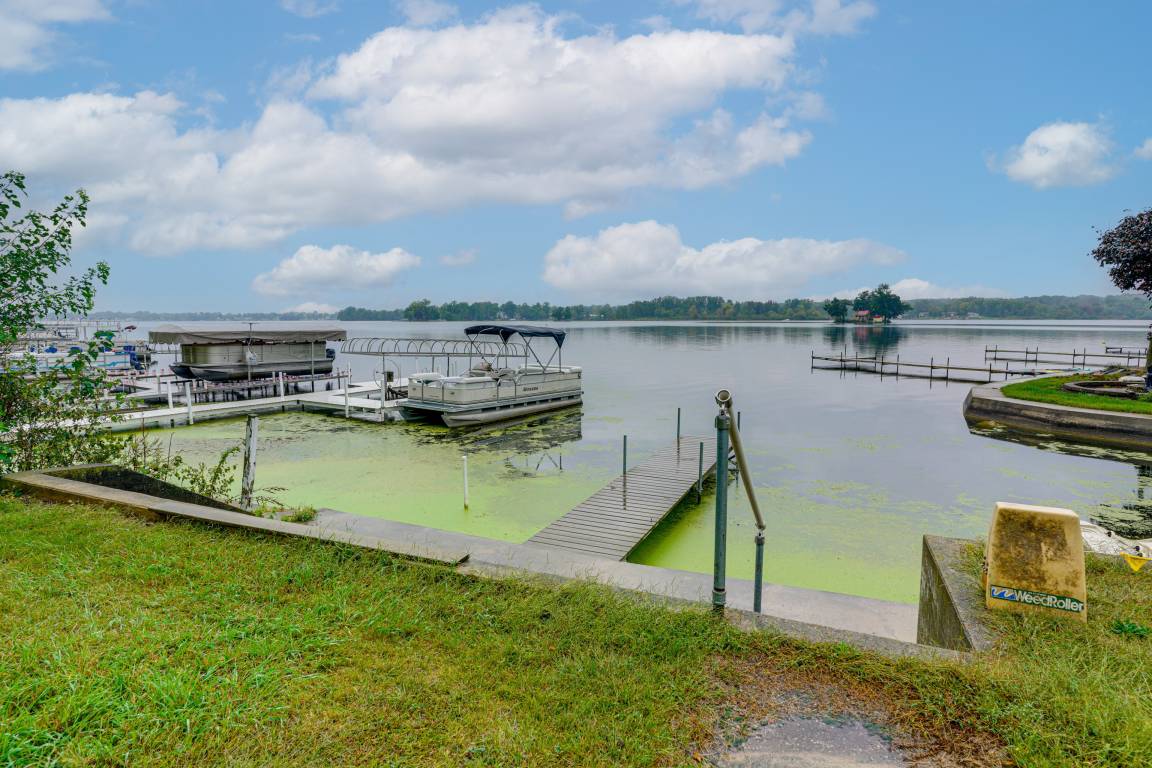 148 M² House ∙ 4 Bedrooms ∙ 8 Guests - Lake Wawasee, IN