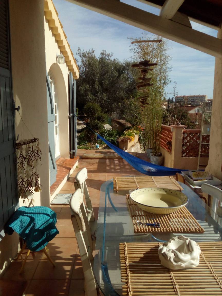 90 M² Ferienhaus ∙ 2 Schlafzimmer ∙ 5 Gäste - Toulon