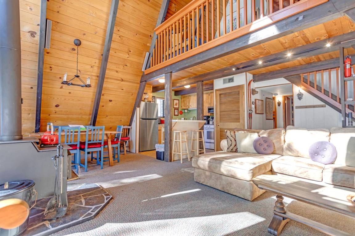 Cabin ∙ 3 Bedrooms ∙ 10 Guests - Bear Valley, CA