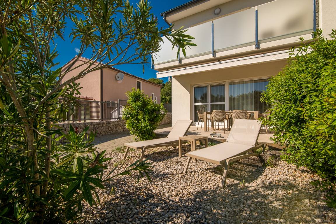 75 M² Huis ∙ 3 Slaapkamers ∙ 6 Gasten - Malinska