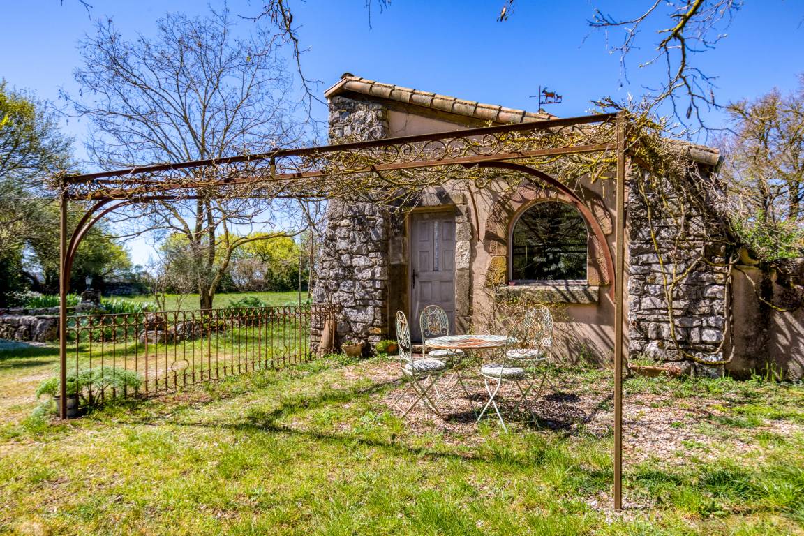 25 M² Studio ∙ 2 Personnes - Le Caylar