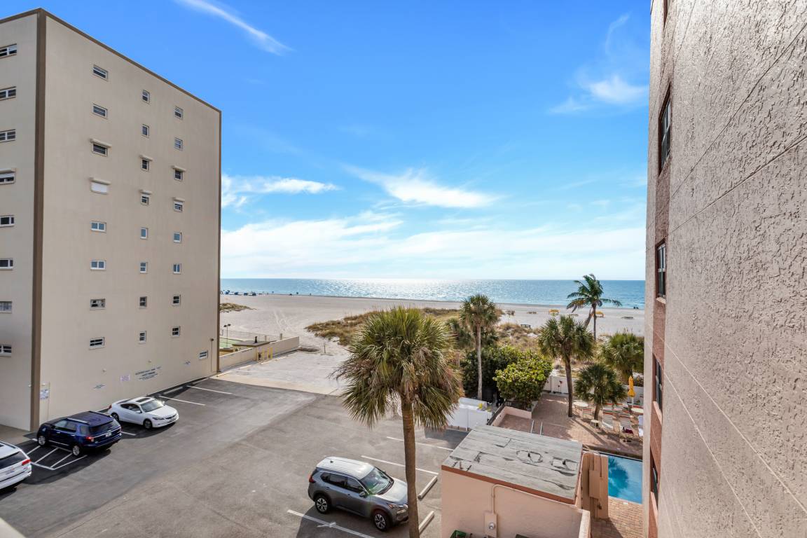 79 M² Condo ∙ 1 Bedroom ∙ 4 Guests - St. Pete Beach, FL