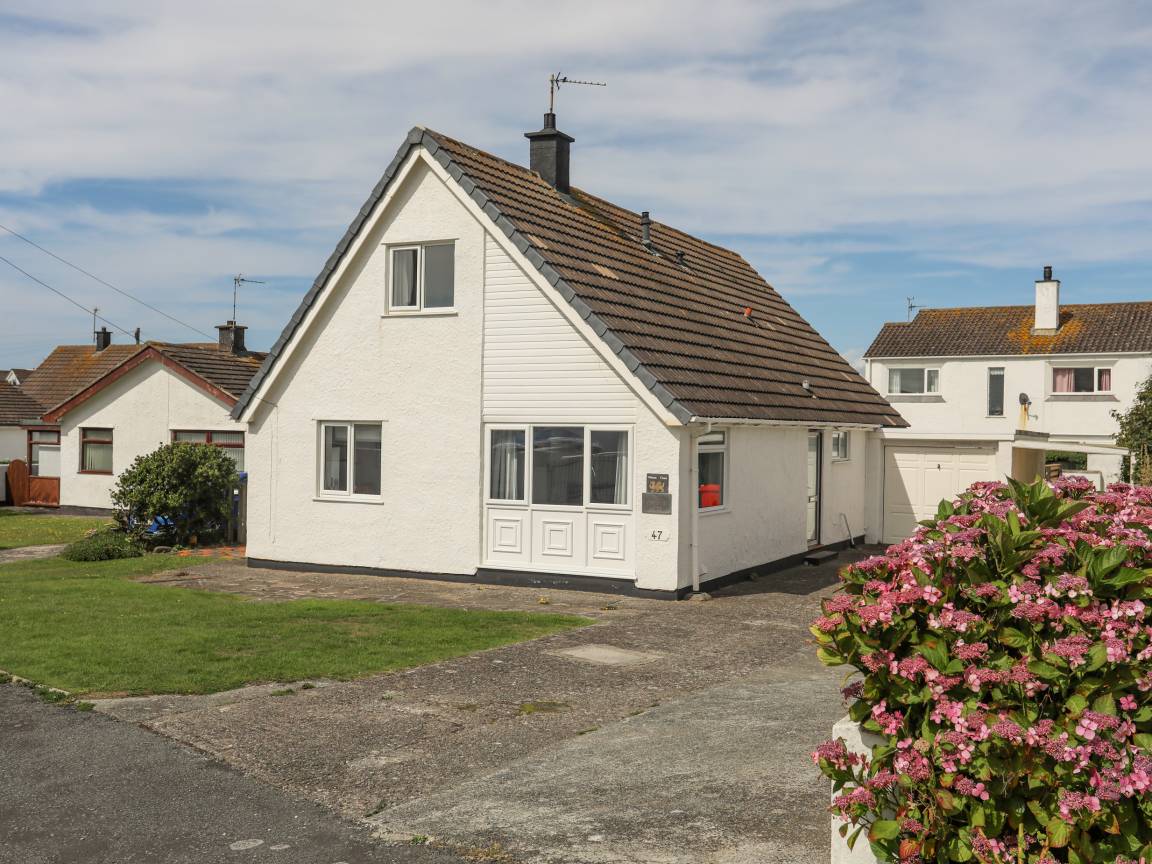 Cottage ∙ 3 Bedrooms ∙ 6 Guests - Rhosneigr