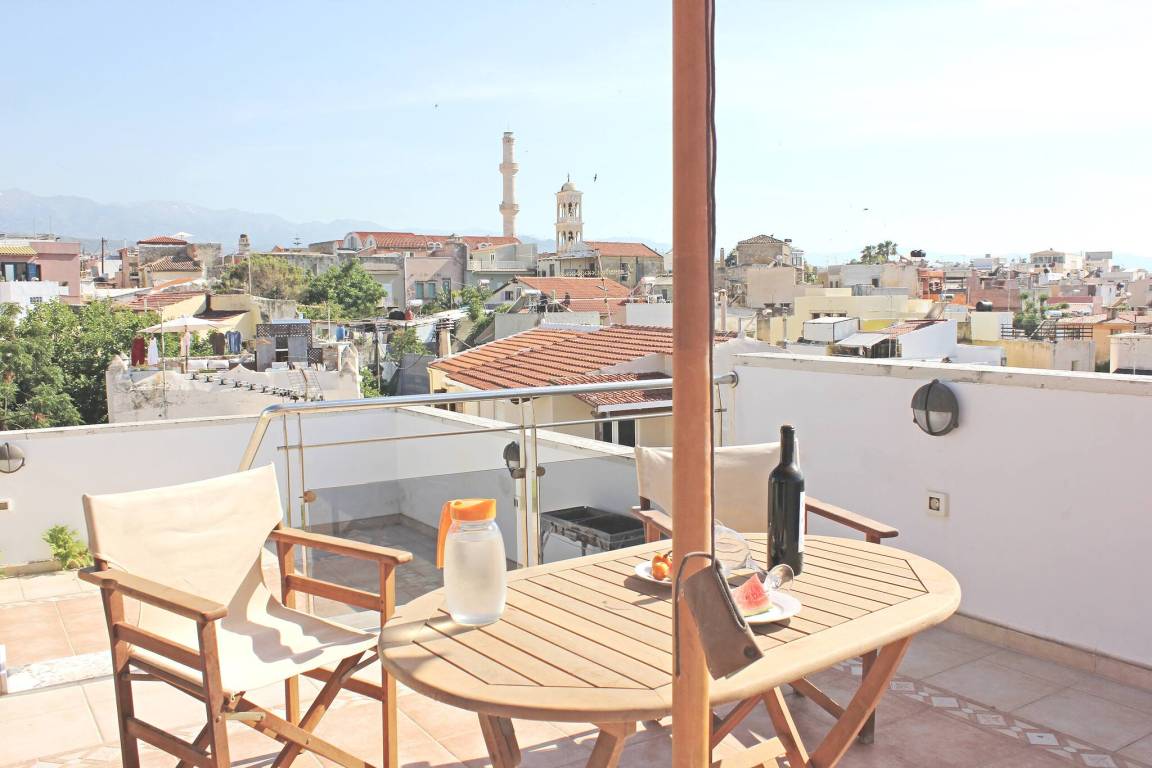 240 M² House ∙ 3 Bedrooms ∙ 6 Guests - Chania