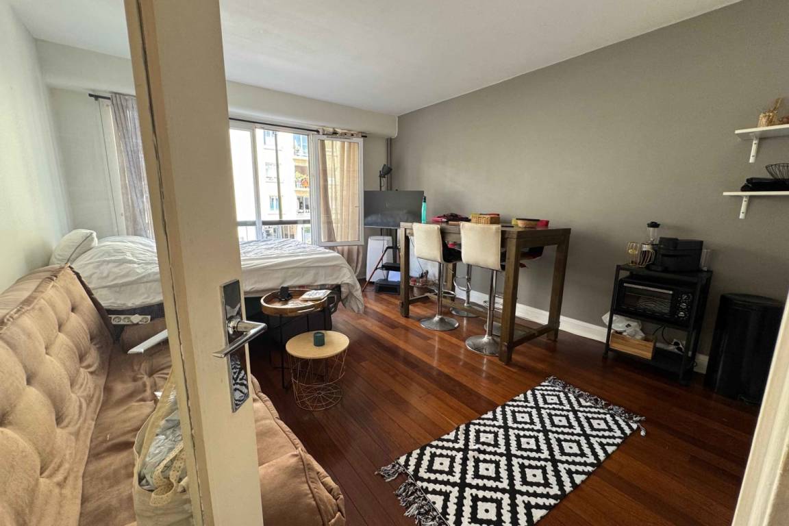28 M² Studio Asunto ∙ 2 Vierasta - Boulogne-Billancourt