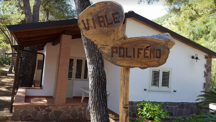 Campeggio ∙ 1 Camera Da Letto ∙ 4 Ospiti - Campania