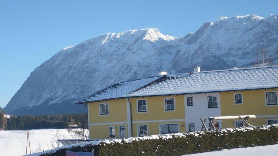 75 M² Ferienwohnung ∙ 2 Schlafzimmer ∙ 4 Gäste - Bad Mitterndorf