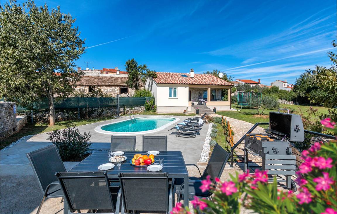 115 M² Casa ∙ 2 Habitaciones ∙ 5 Huéspedes - Croacia