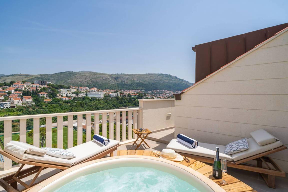 100 M² Apartamento ∙ 2 Habitaciones ∙ 5 Huéspedes - Dubrovnik