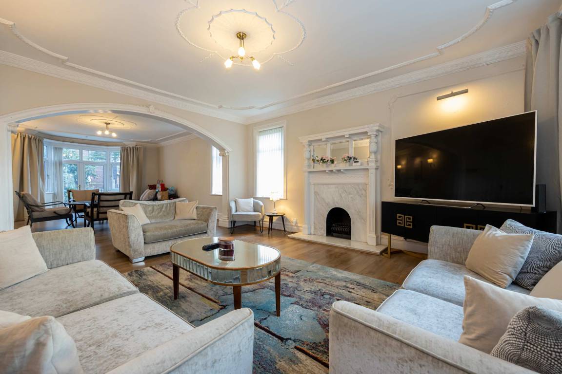 House ∙ 4 Bedrooms ∙ 10 Guests - Manchester