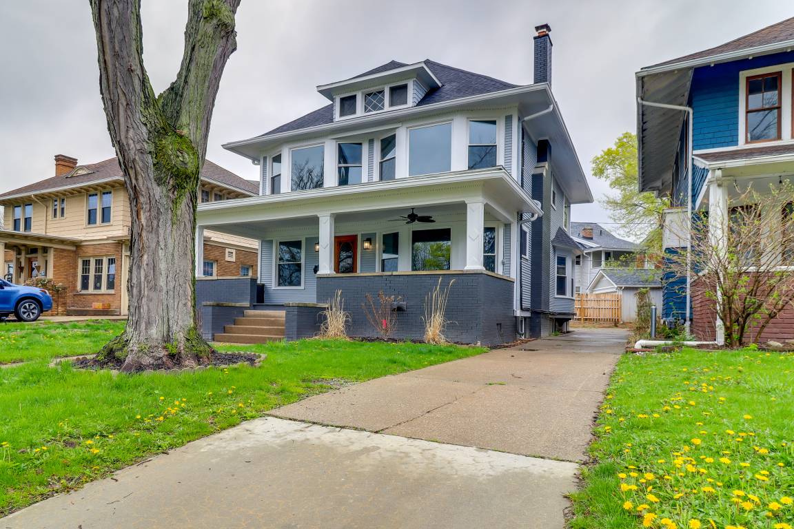92 M² Apartment ∙ 1 Bedroom ∙ 2 Guests - Toledo, OH