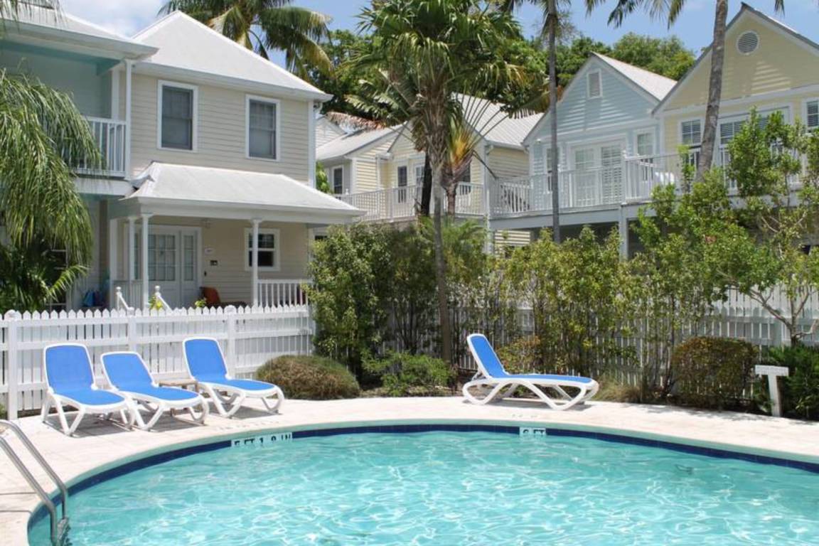 89 M² Ferienhaus ∙ 2 Schlafzimmer ∙ 6 Gäste - Key West, FL