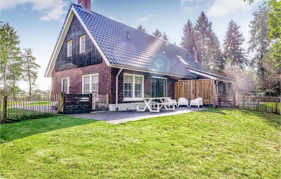 98 M² Duplex ∙ 2 Chambres ∙ 4 Personnes - Raalte