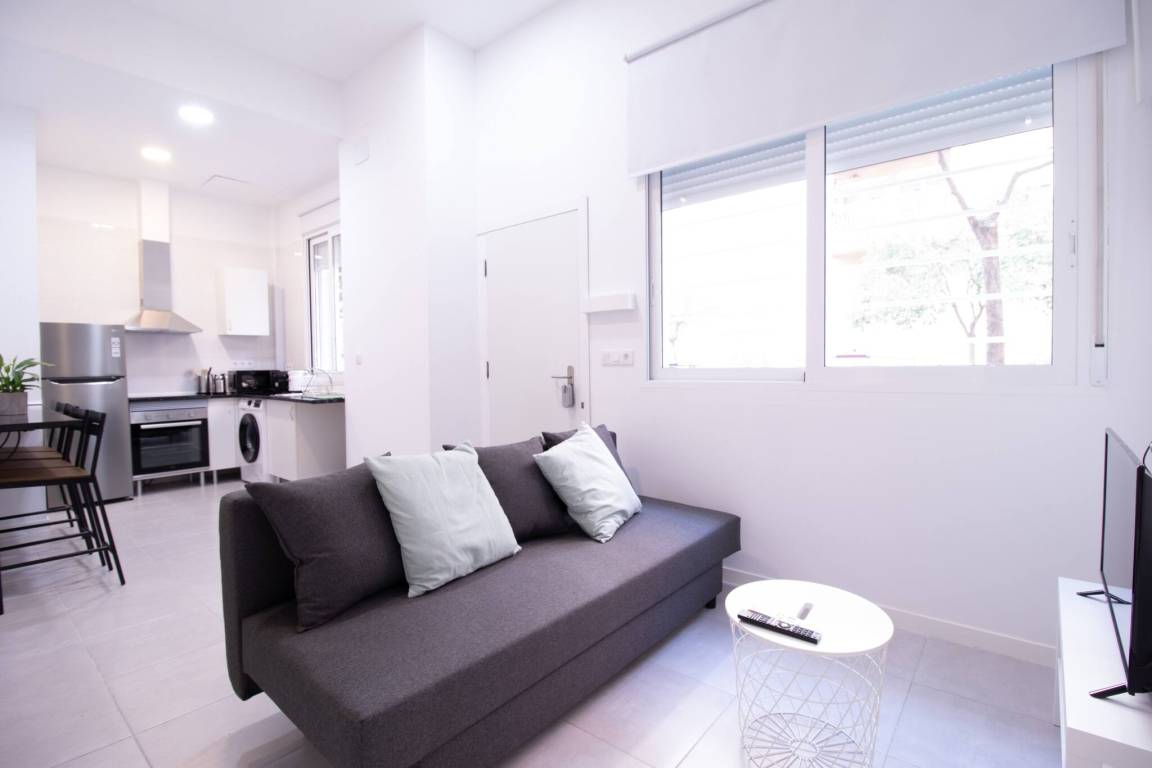 30 M² Studio Asunto ∙ 4 Vierasta - Valencia